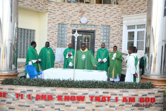 Picture Story From Our Harvest Thanksgiving | Church of the Twelve Apostles