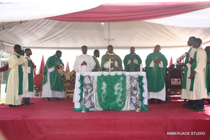 Picture Story From Our Harvest Thanksgiving | Church of the Twelve Apostles