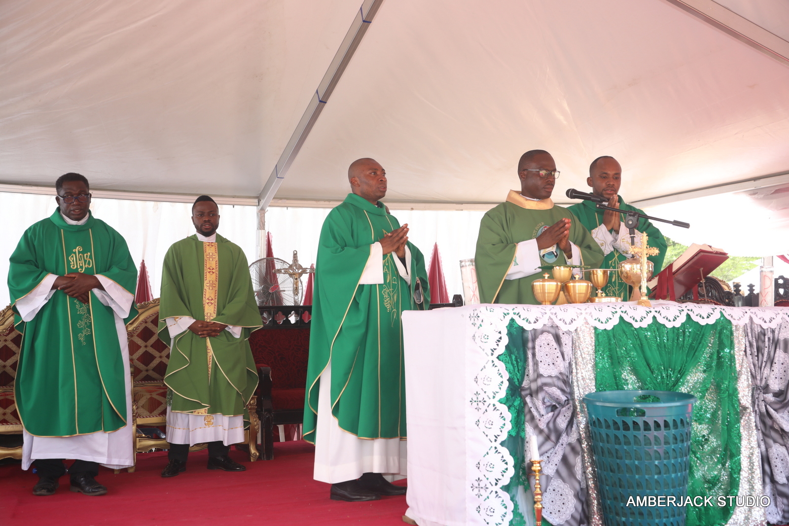 Picture Story From Our Harvest Thanksgiving | Church of the Twelve Apostles