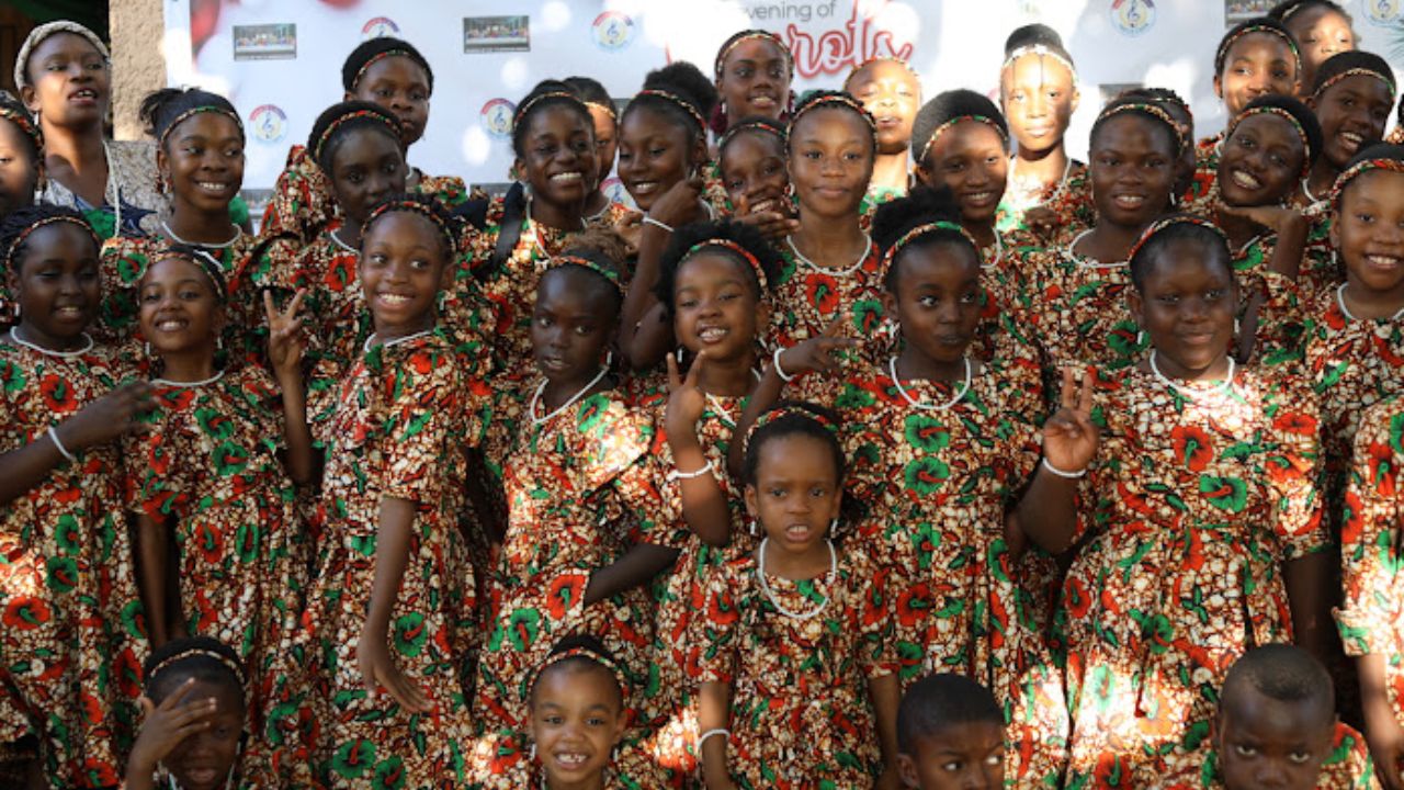 Photos from Church of the 12 Apostles 2023 Christmas Carol | Church of ...